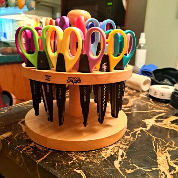 School Smart | Art | School Smart Paper Edger Scissor Set W Stand ...